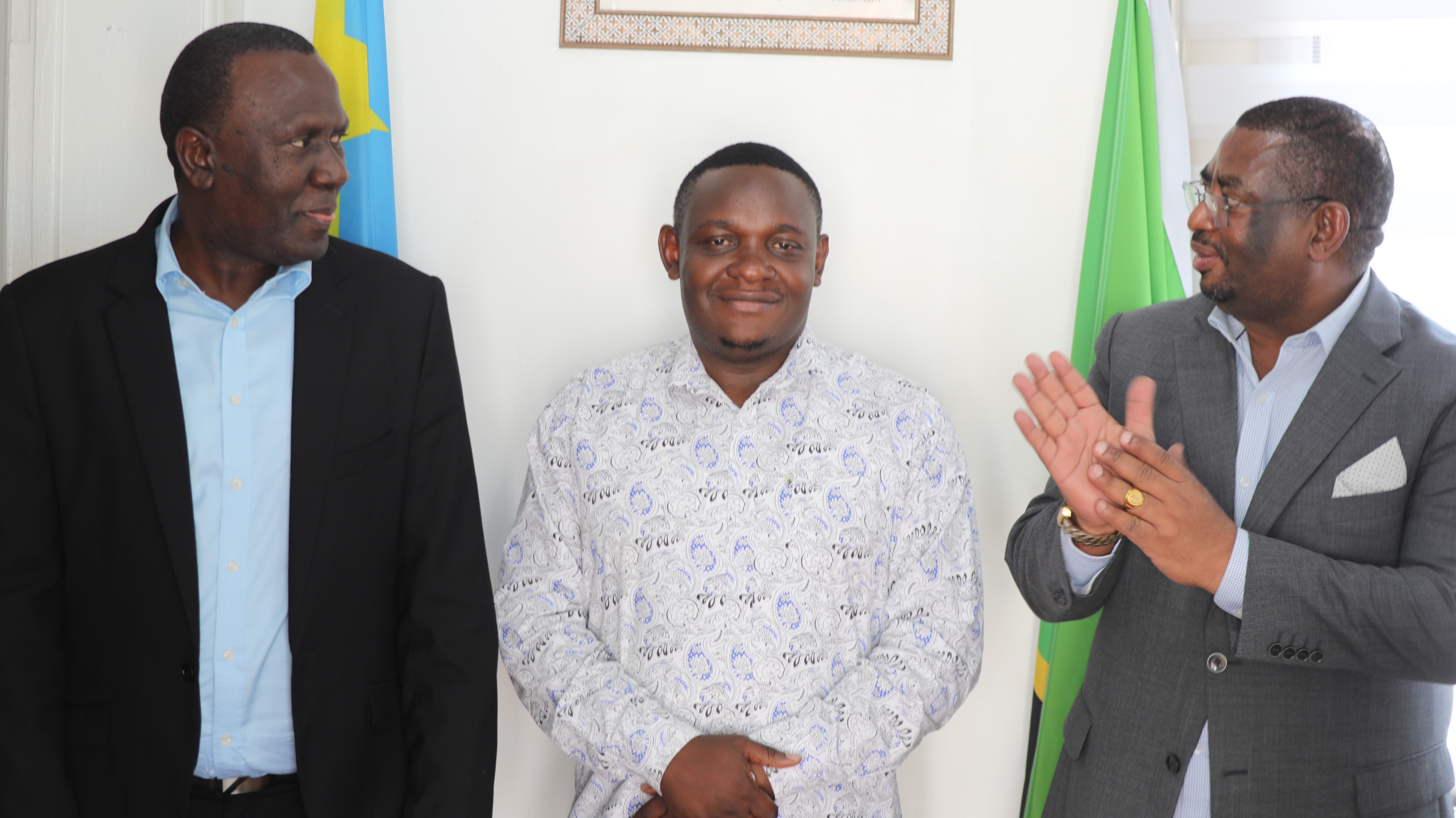 WUC | Wizara ya Uchukuzi - Mwanzo