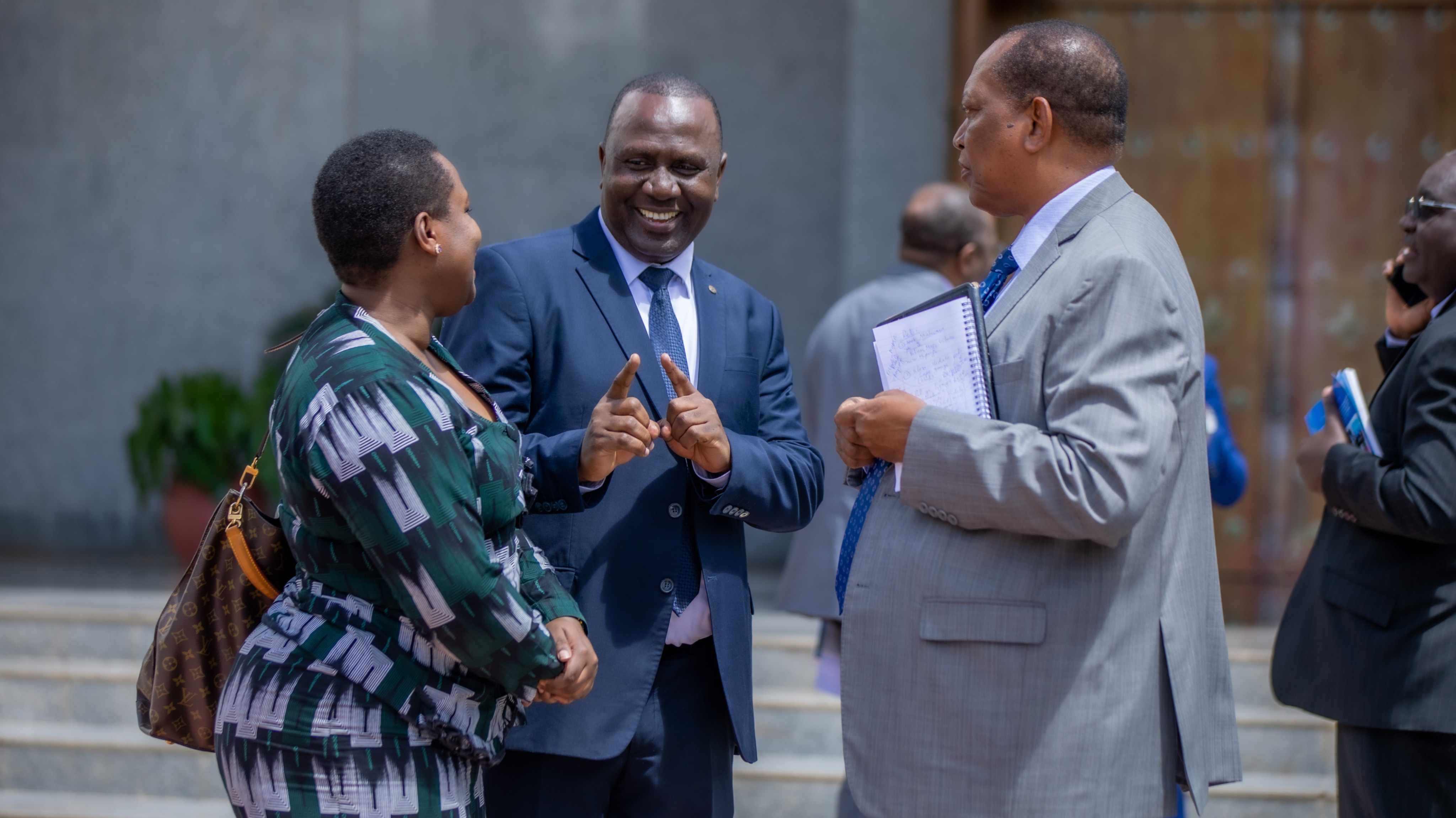 WUC | Wizara ya Uchukuzi - Mwanzo